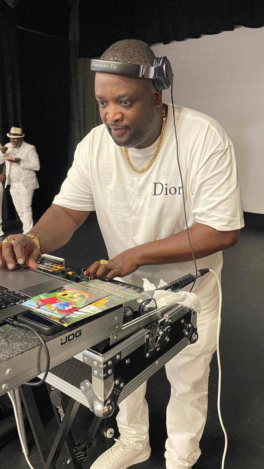Contact – Mr Marlon